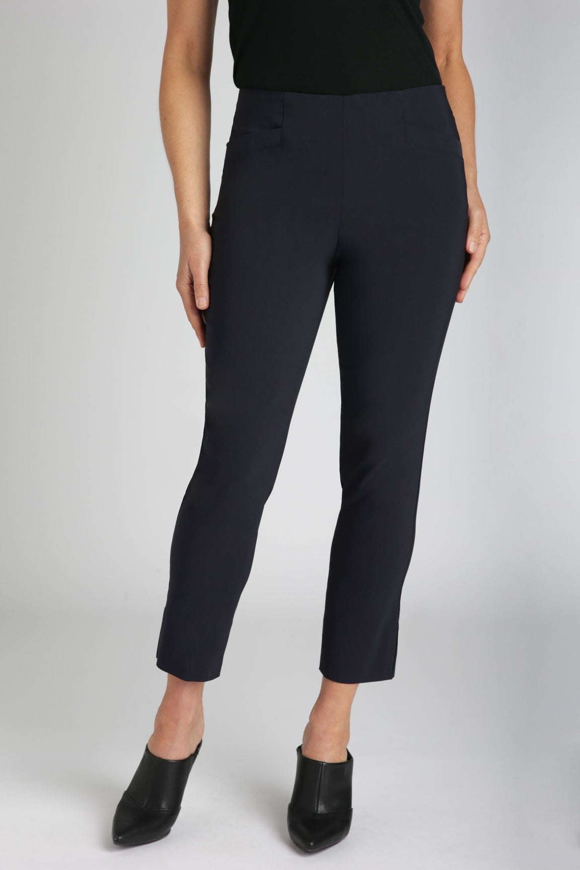 Shop Women's Medium Length Pants — Andiamo